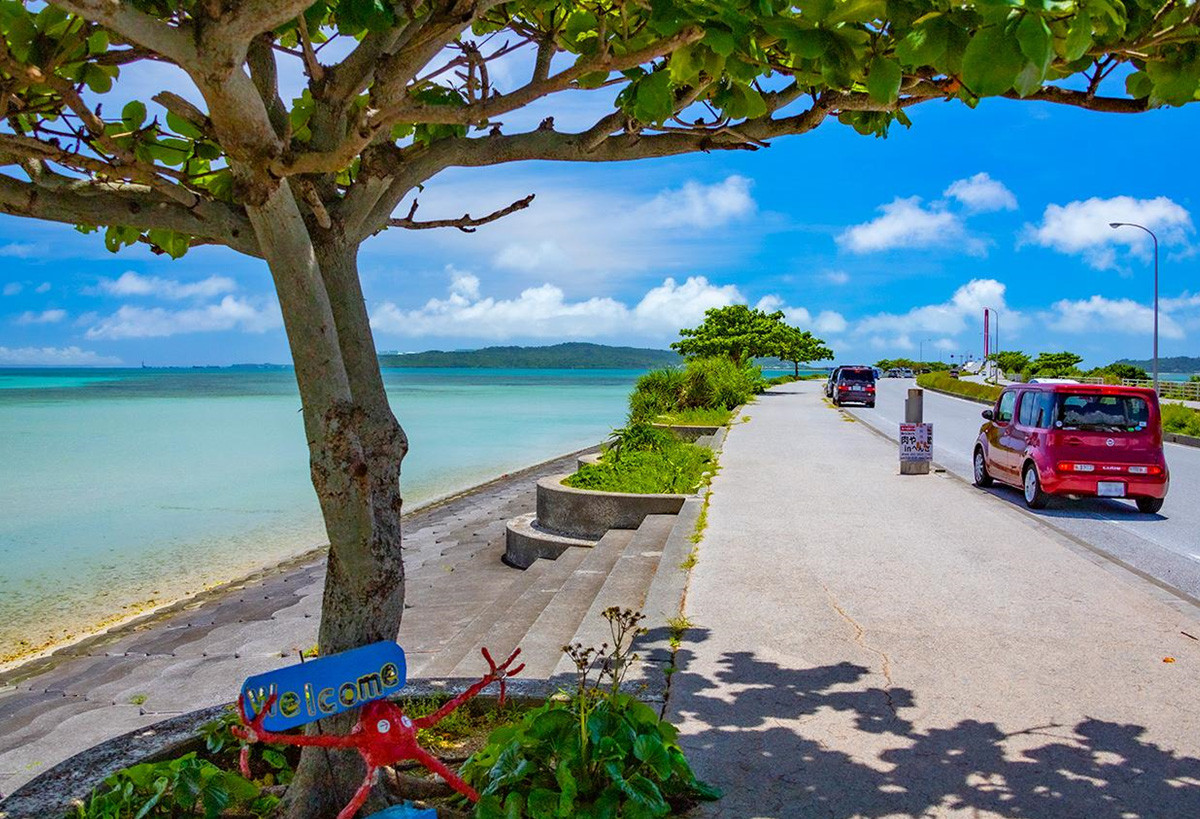 沖縄旅行でレンタカーは必要？車以外の移動手段 | 沖縄観光情報WEBサイト おきなわ物語